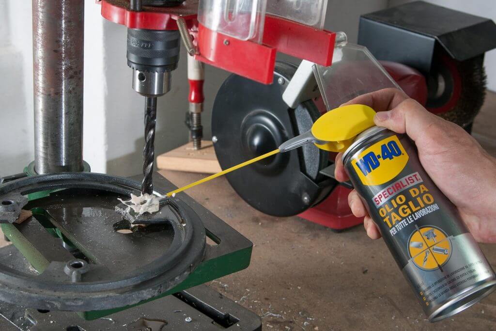 How to Use Cutting and Drilling Oil - WD-40 Africa